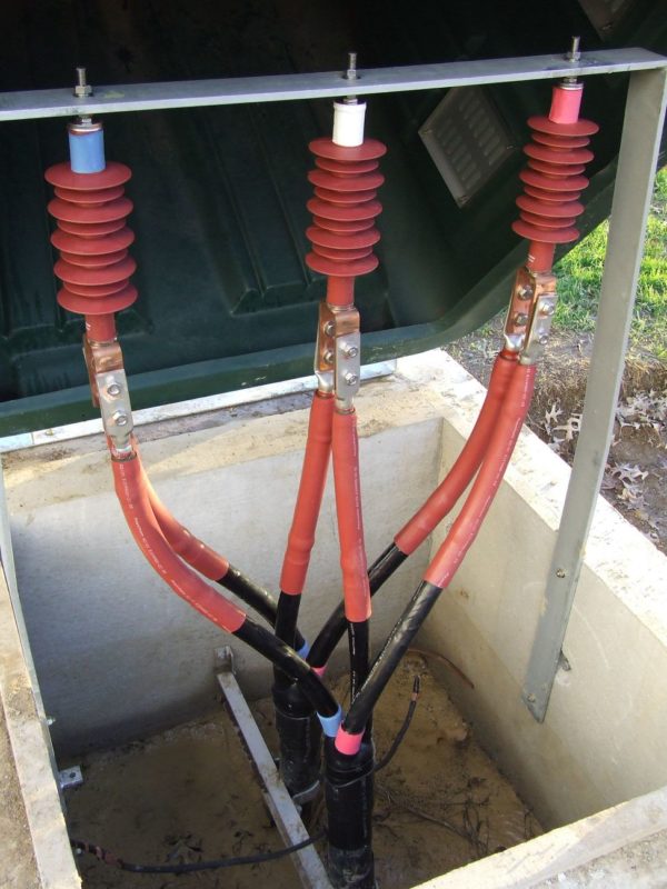 Right Angle Lugs Long Barrel Long Palm | Electrical Connections